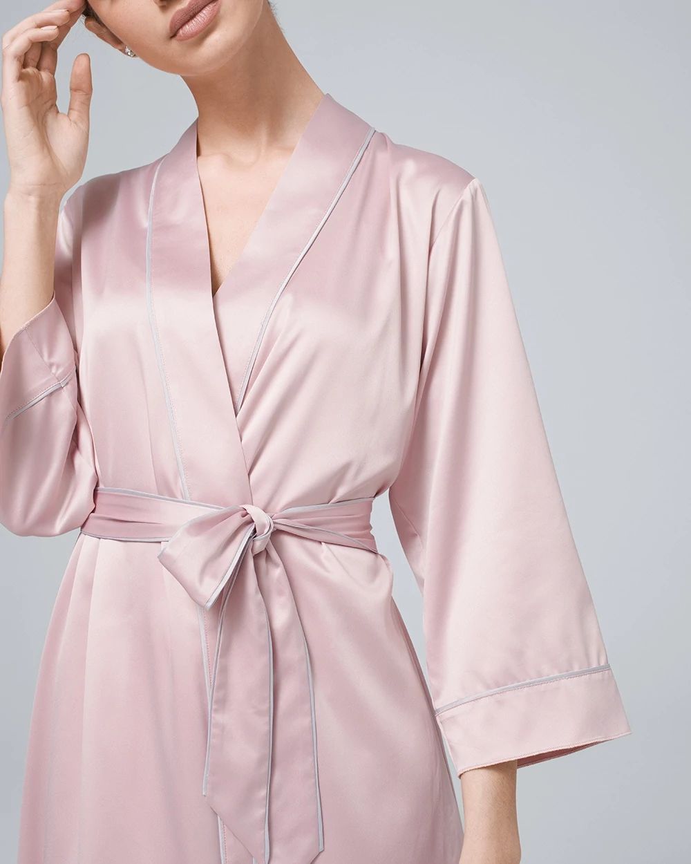 Satin Short Robe | White House Black Market