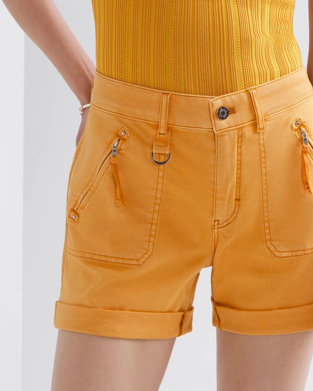 Mid-Rise Pret-A-Play Shorts | White House Black Market