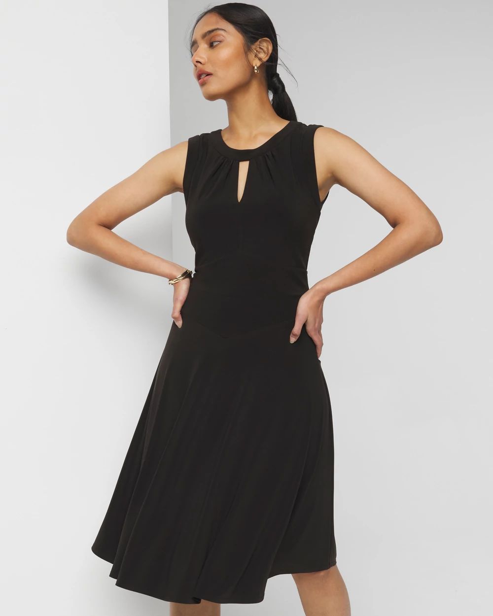 Matte Jersey Keyhole Dress | White House Black Market